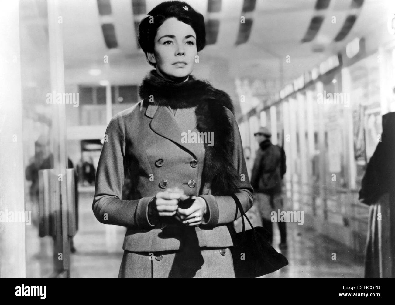 INDISCRETION OF AN AMERICAN WIFE, (aka STAZIONI TERMINI), Jennifer ...