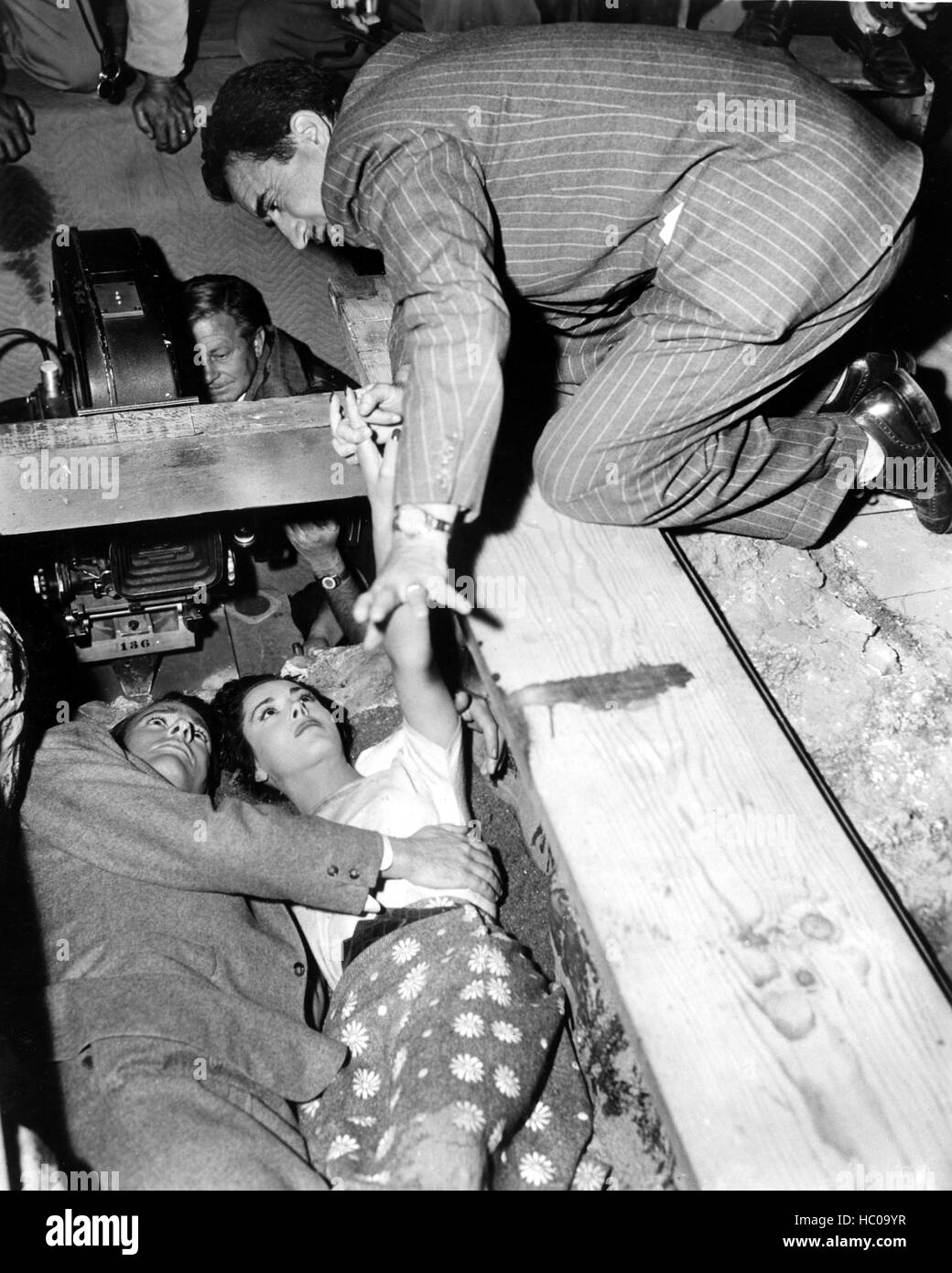 INVASION OF THE BODY SNATCHERS, Kevin McCarthy, Dana Wynter, Director ...