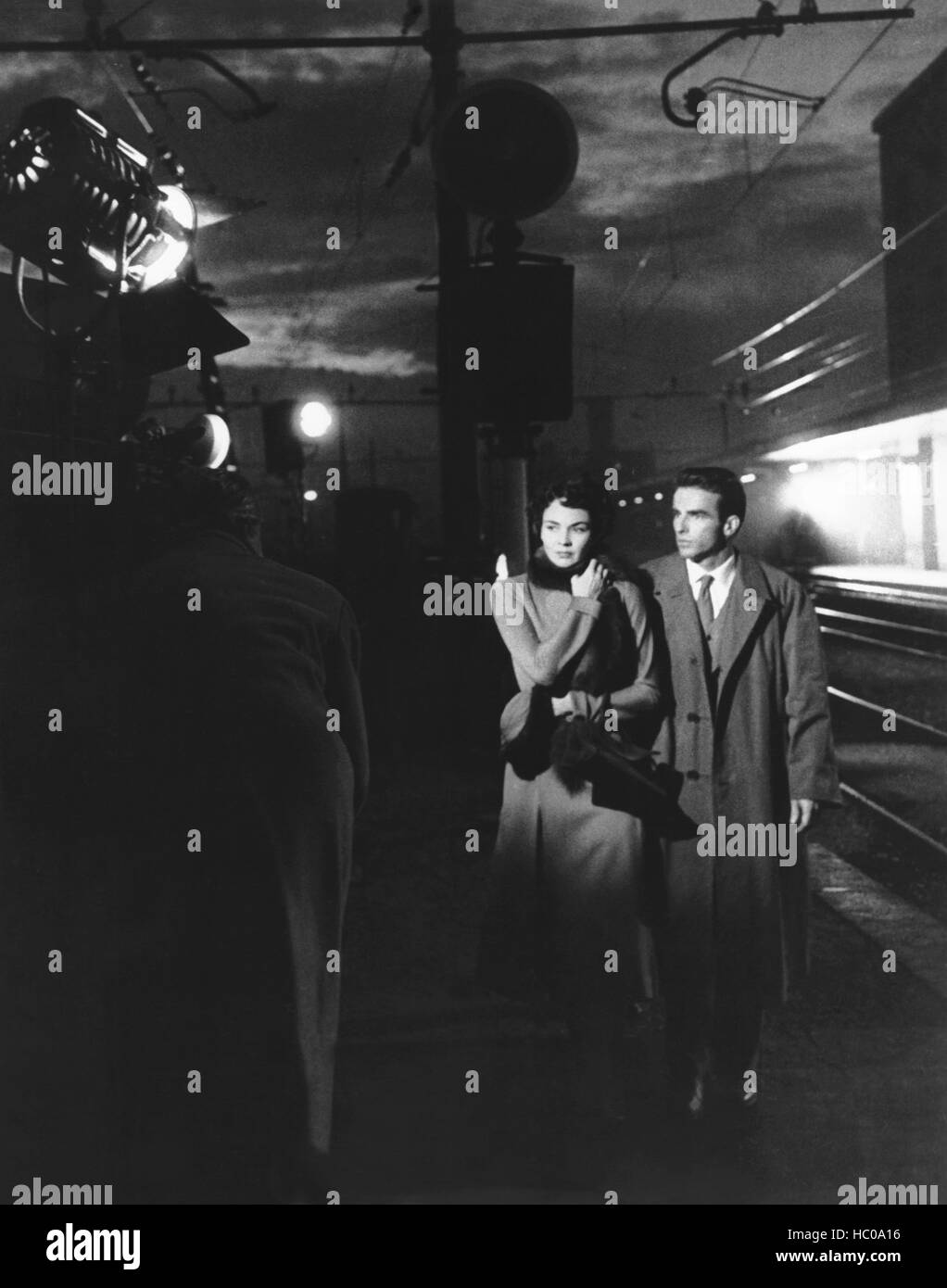 INDISCRETION OF AN AMERICAN WIFE, (aka STAZIONE TERMINI), from left ...