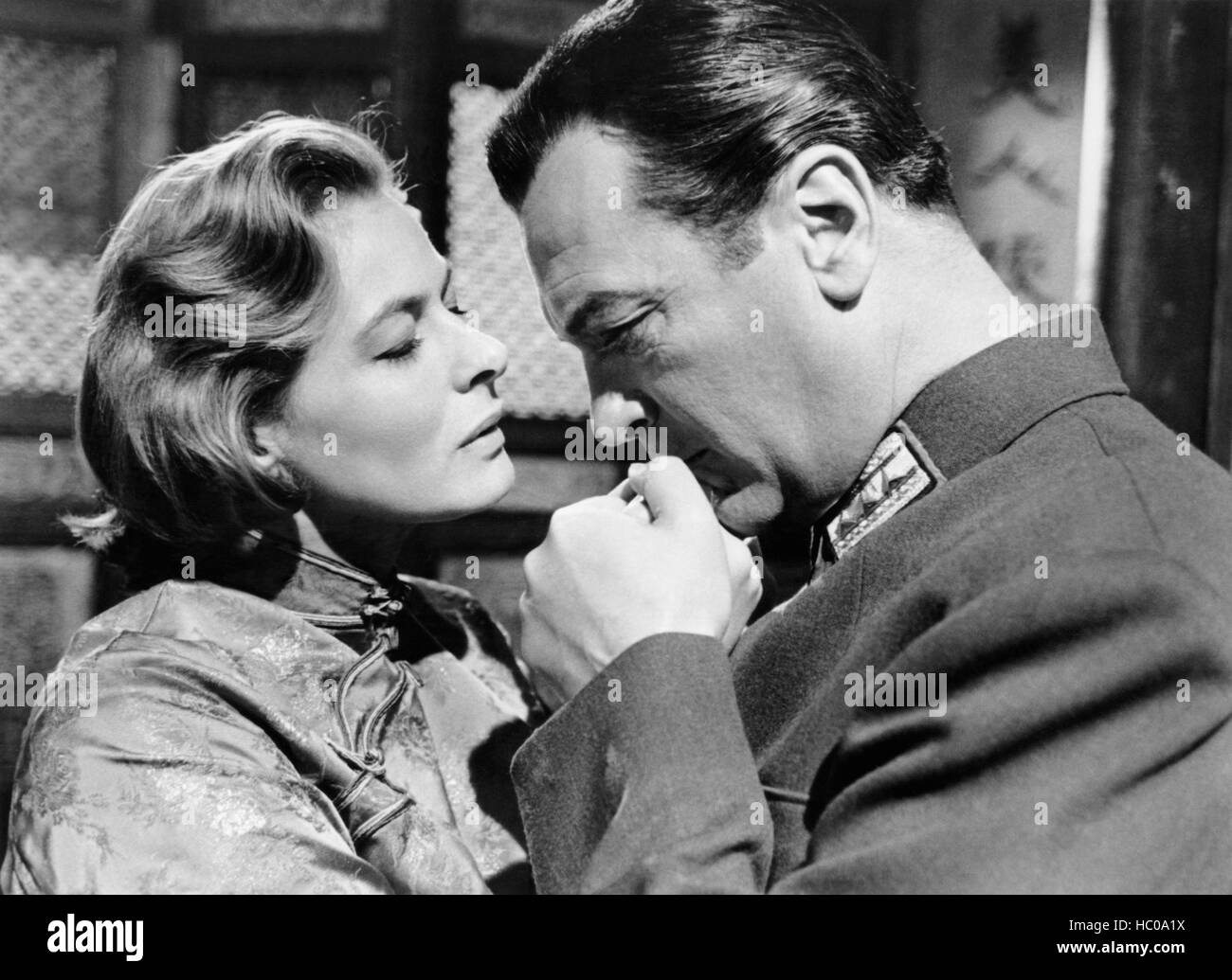 THE INN OF THE SIXTH HAPPINESS, Ingrid Bergman, Curd Jurgens, 1958, (c ...