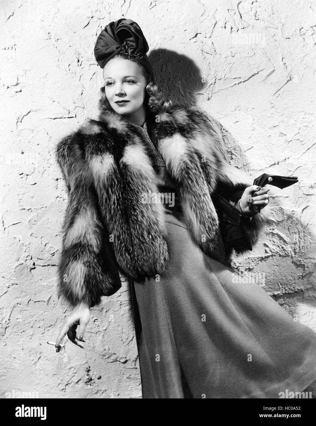 THE INVISIBLE WOMAN, Virginia Bruce, 1940 Stock Photo - Alamy