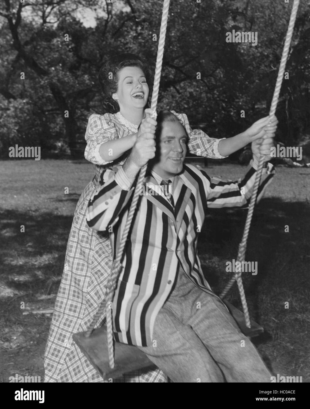 THE IRON MAJOR, from left: Ruth Warrick, Pat O'Brien, 1943 Stock Photo ...