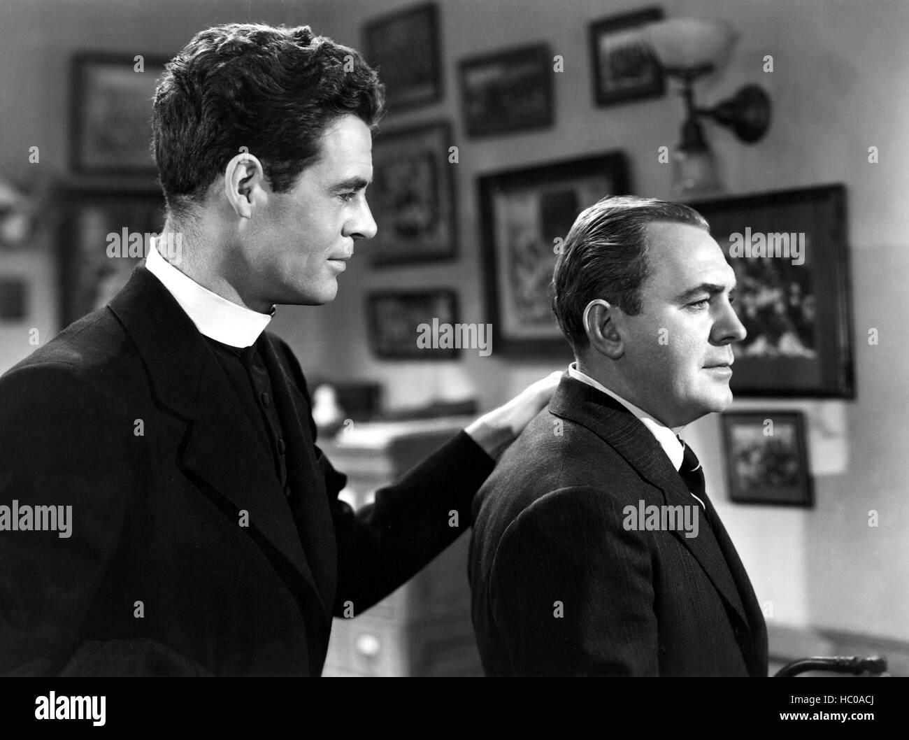 THE IRON MAJOR, Robert Ryan, Pat O'Brien, 1943 Stock Photo - Alamy