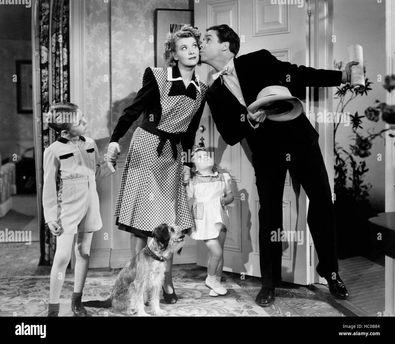 IT'S A GREAT LIFE, from left, Larry Simms, Penny Singleton, Marjorie ...