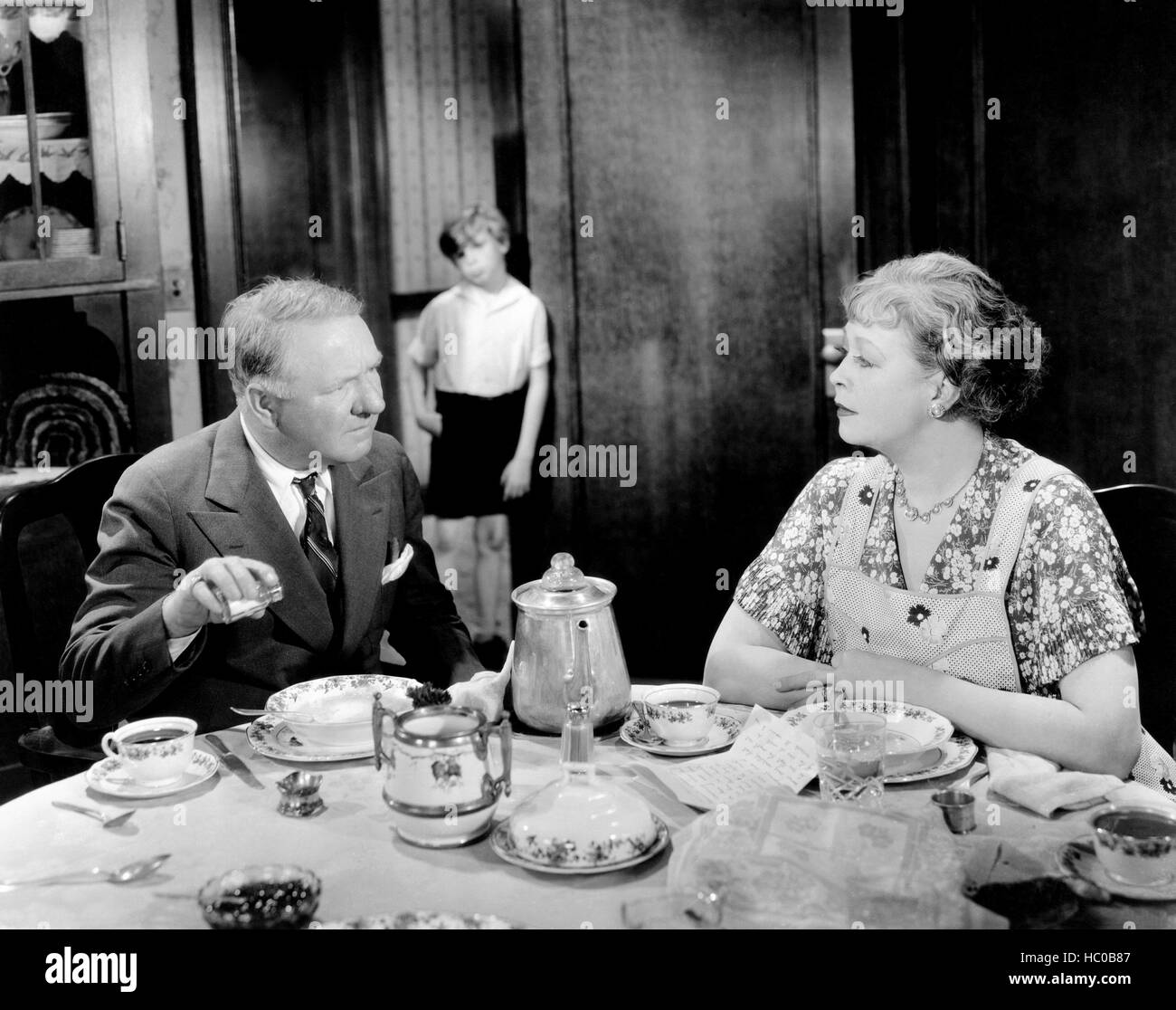 IT'S A GIFT, from left, W.C. Fields, Tommy Bupp, Kathleen Howard, 1934 ...