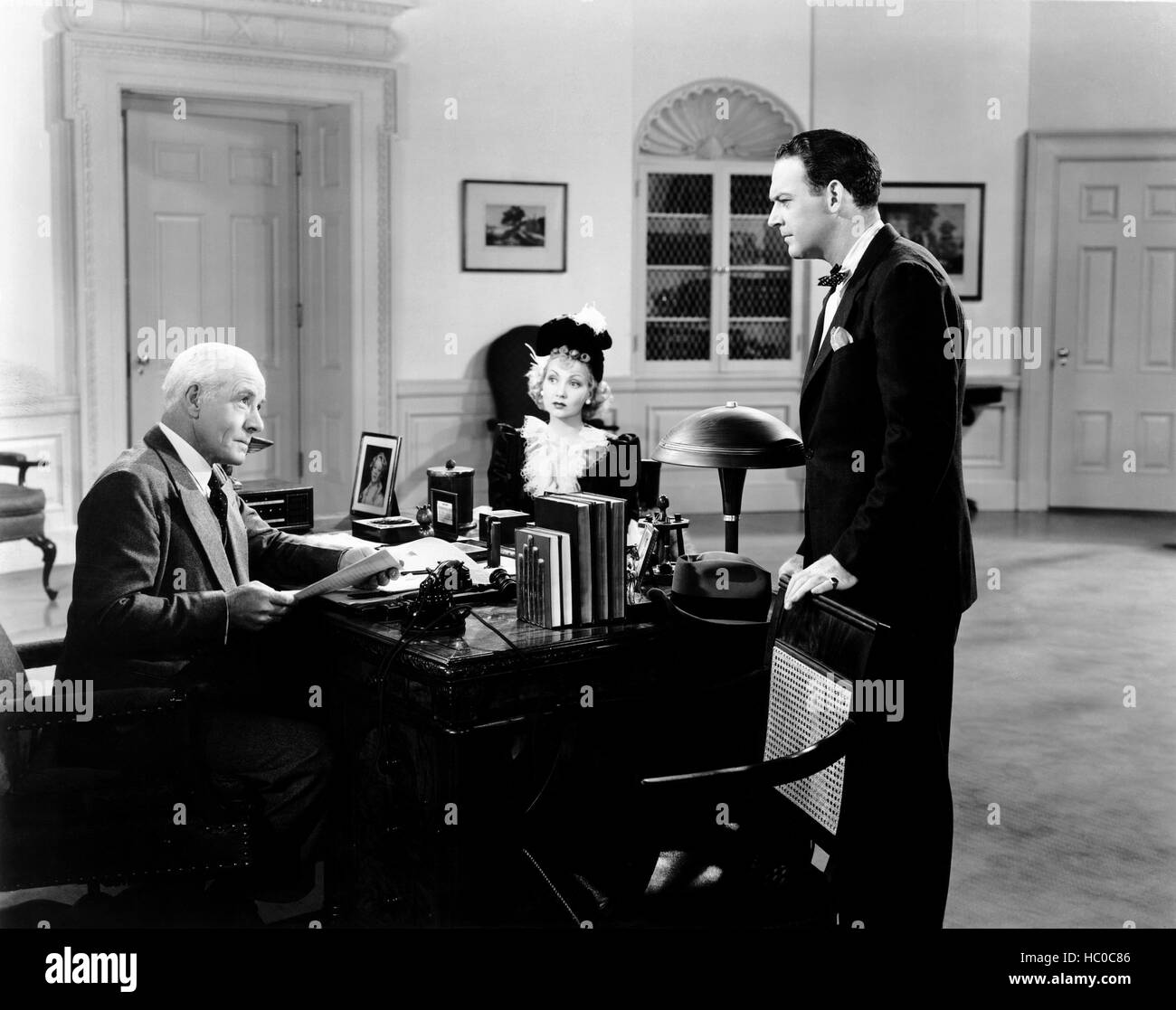 JOE AND ETHEL TURP CALL ON THE PRESIDENT, from left, Lewis Stone, Ann ...