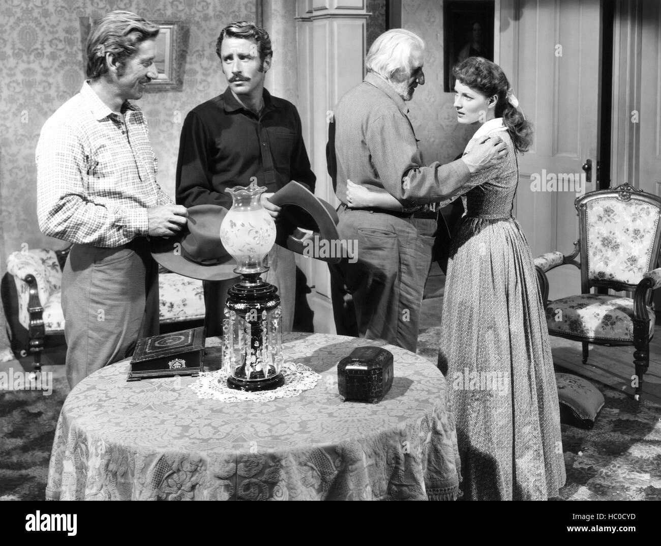 KANGAROO, Richard Boone, Peter Lawford, Finlay Currie, Maureen O'Hara ...