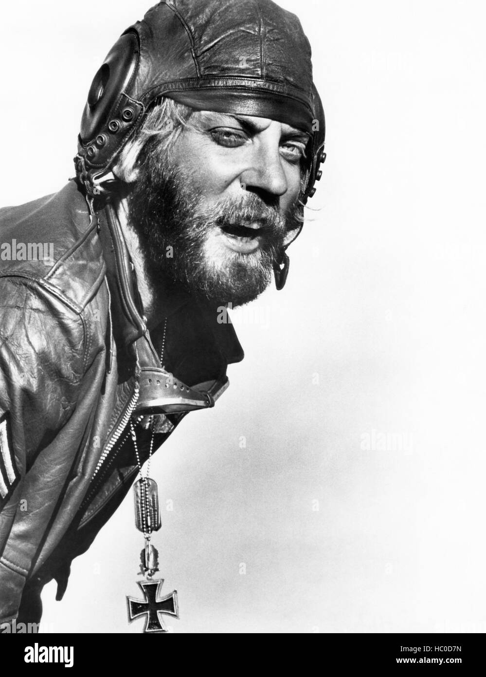 KELLY'S HEROES, Donald Sutherland, 1970 Stock Photo - Alamy