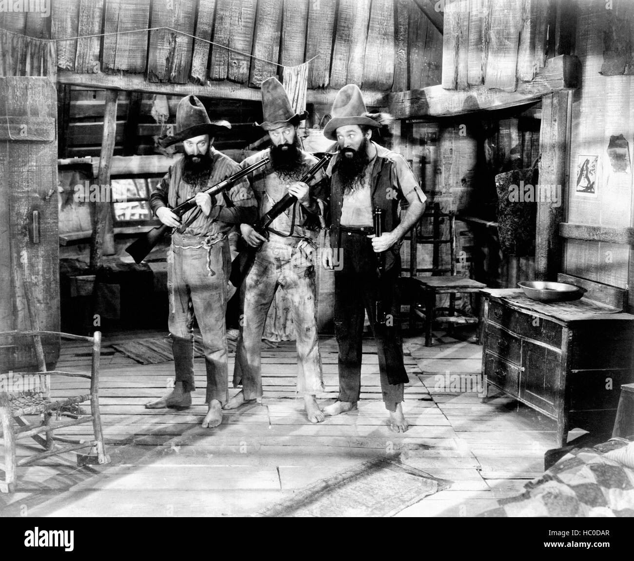 KENTUCKY MOONSHINE, The Ritz Brothers (Harry Ritz, Jimmy Ritz, Al Ritz ...