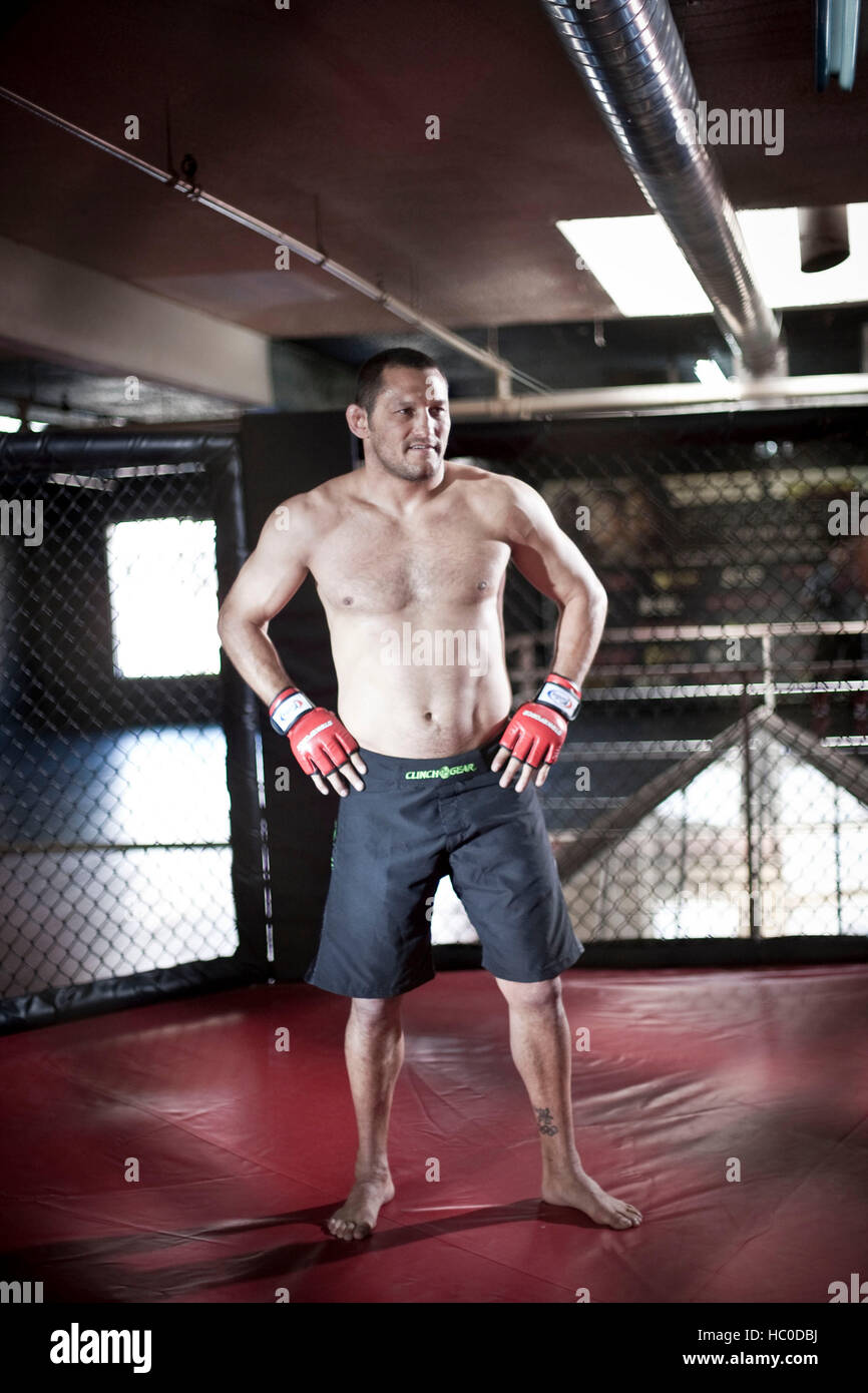 Dan Henderson at a workout session at the Legends gym on March 17, 2010 ...