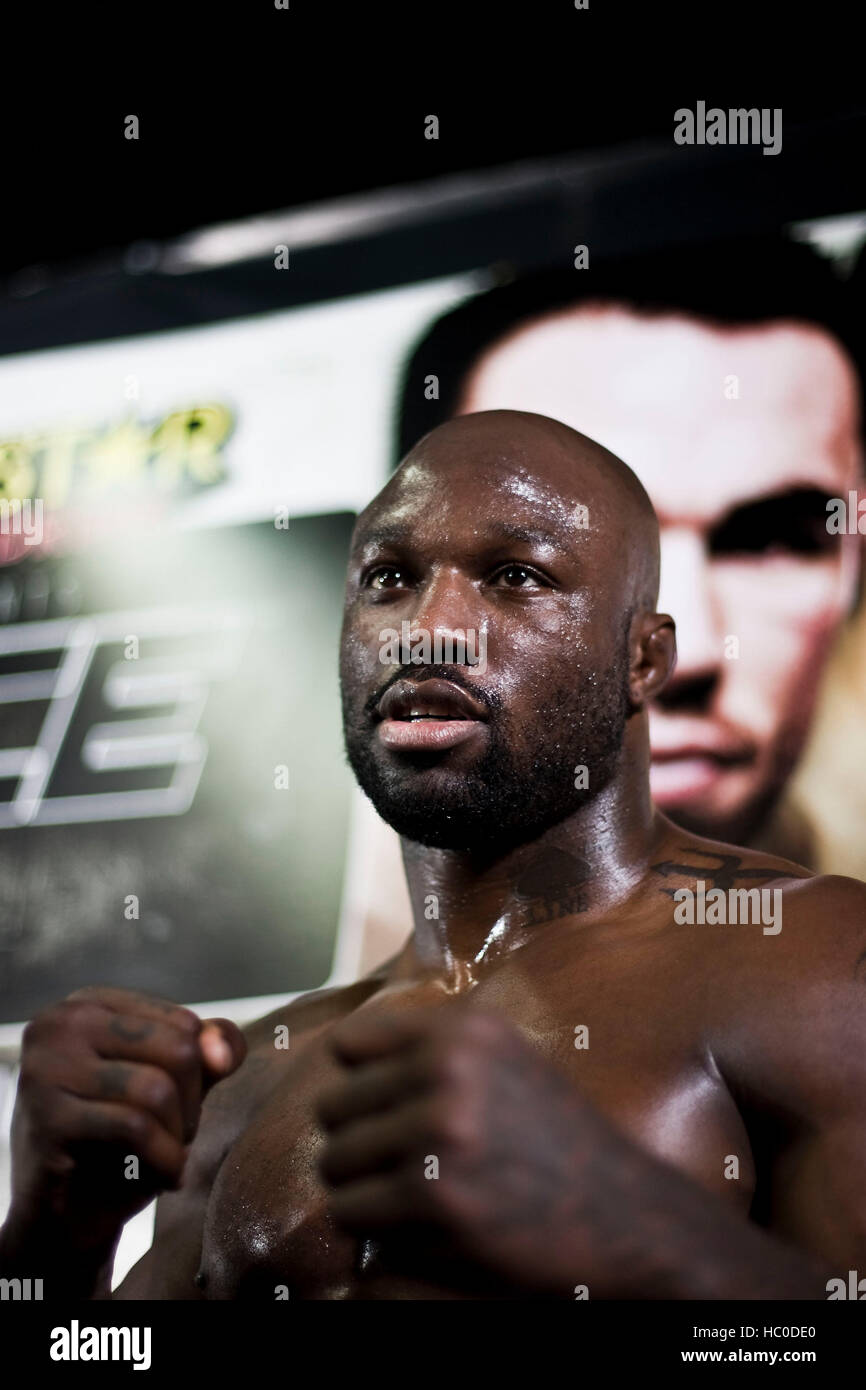 The king of fighters 2010 hi-res stock photography and images - Alamy