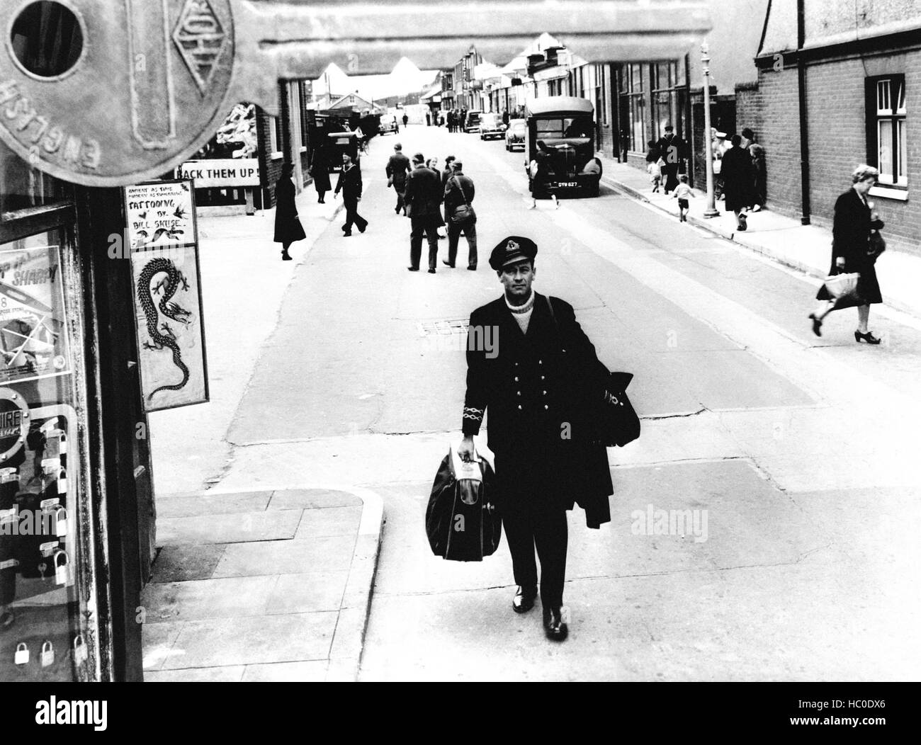 THE KEY, William Holden, 1958 Stock Photo - Alamy