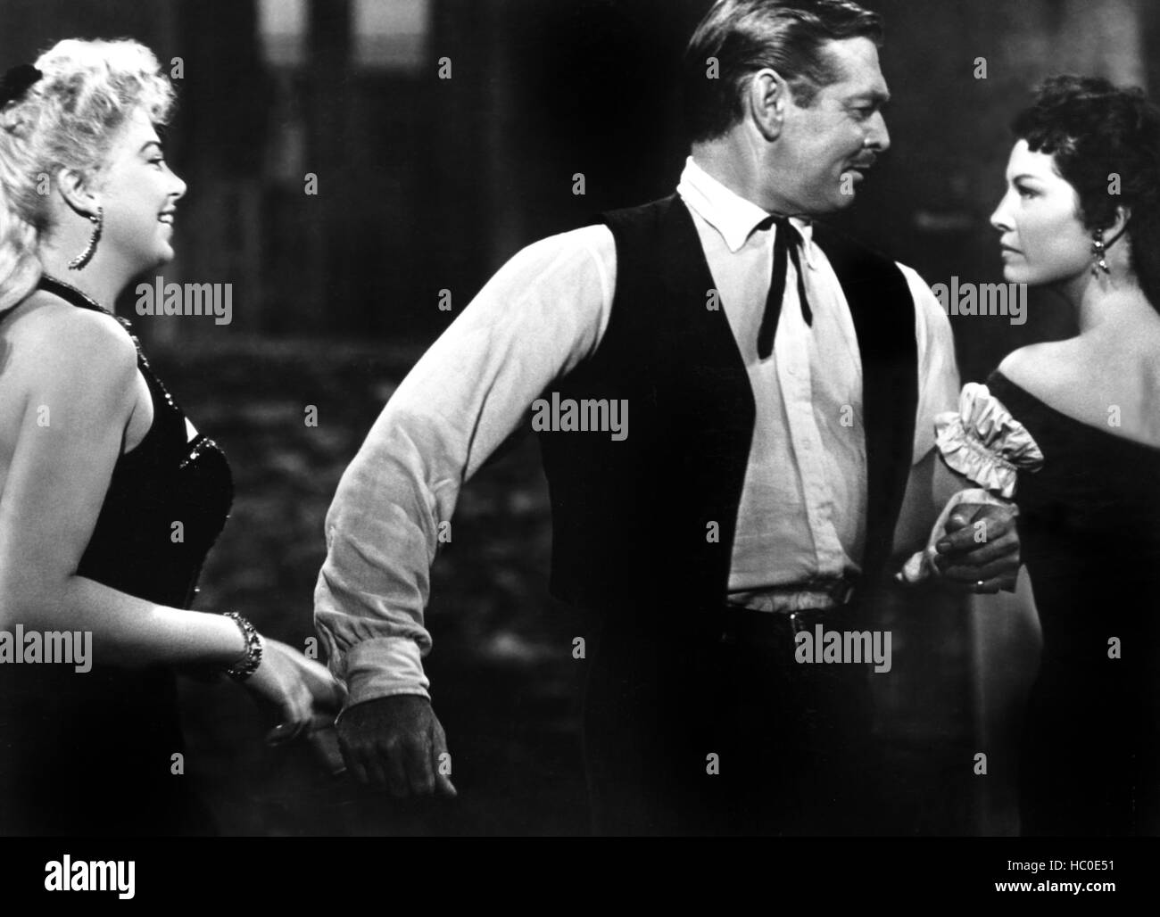 THE KING AND FOUR QUEENS, from left: Barbara Nichols, Clark Gable, Jean ...