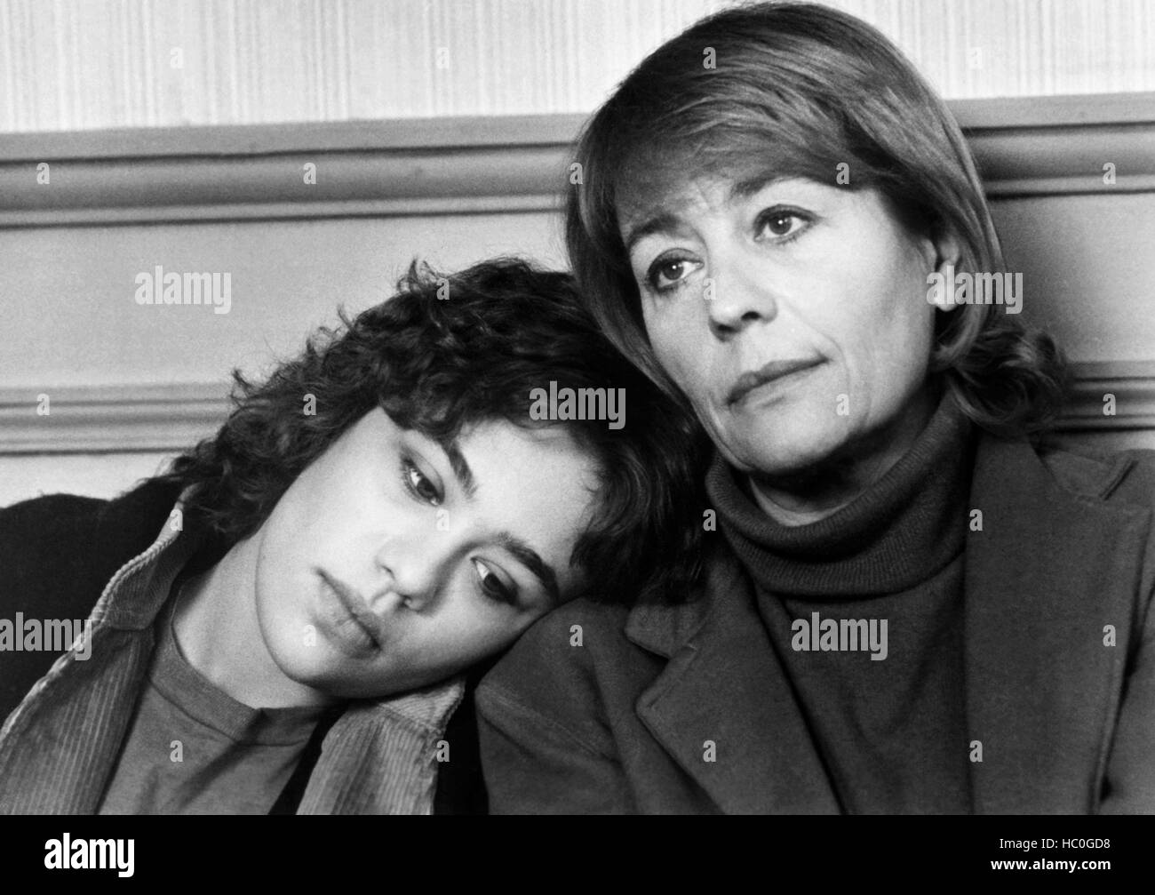 LA VIE CONTINUE, from left, Giulia Salvatori, Annie Girardot, 1981 ... LA VIE CONTINUE, from left, Giulia Salvatori, Annie Girardot, 1981 ...