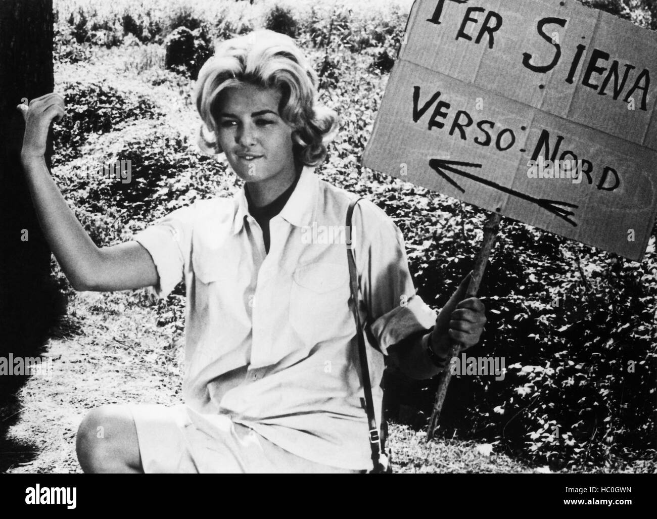 LE CORNIAUD, (aka THE SUCKER), Beba Loncar, 1965 Stock Photo - Alamy