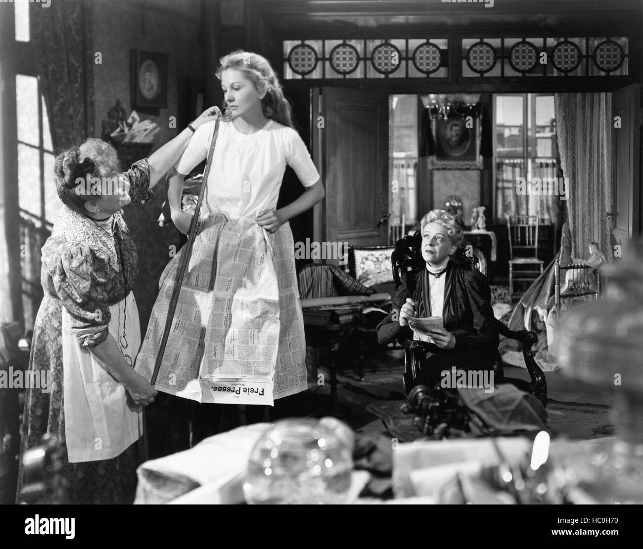 LETTER FROM AN UNKNOWN WOMAN, from left: Irene Seidner, Joan Fontaine ...