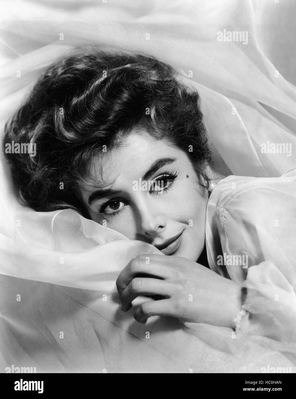 LES GIRLS, Kay Kendall, 1957 Stock Photo - Alamy