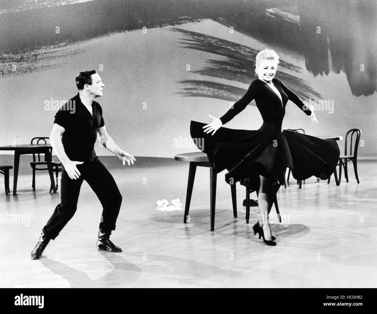 LES GIRLS, from left: Gene Kelly, Mitzi Gaynor, 1957 Stock Photo - Alamy