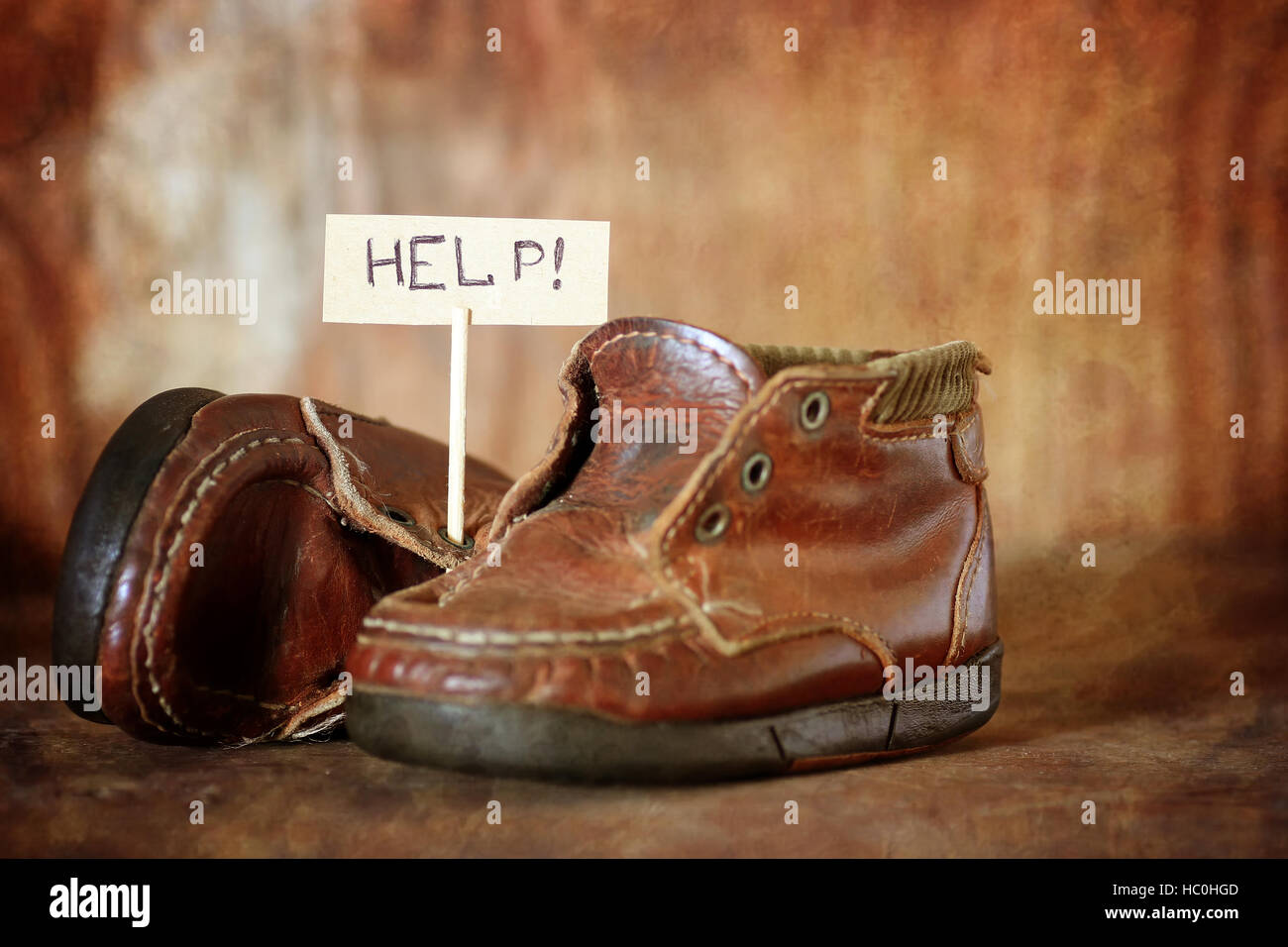 Children nobody help Stock Photo - Alamy