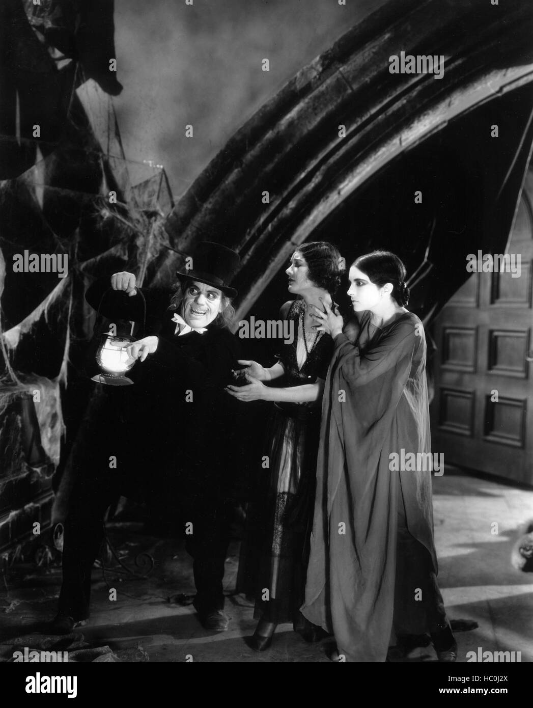 LONDON AFTER MIDNIGHT, Lon Chaney Sr., Marceline Day, Edna Tichenor ...