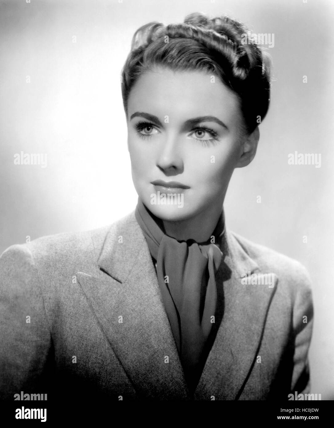 LONDON BELONGS TO ME, (aka DULCIMER STREET), Susan Shaw, 1948 Stock ...