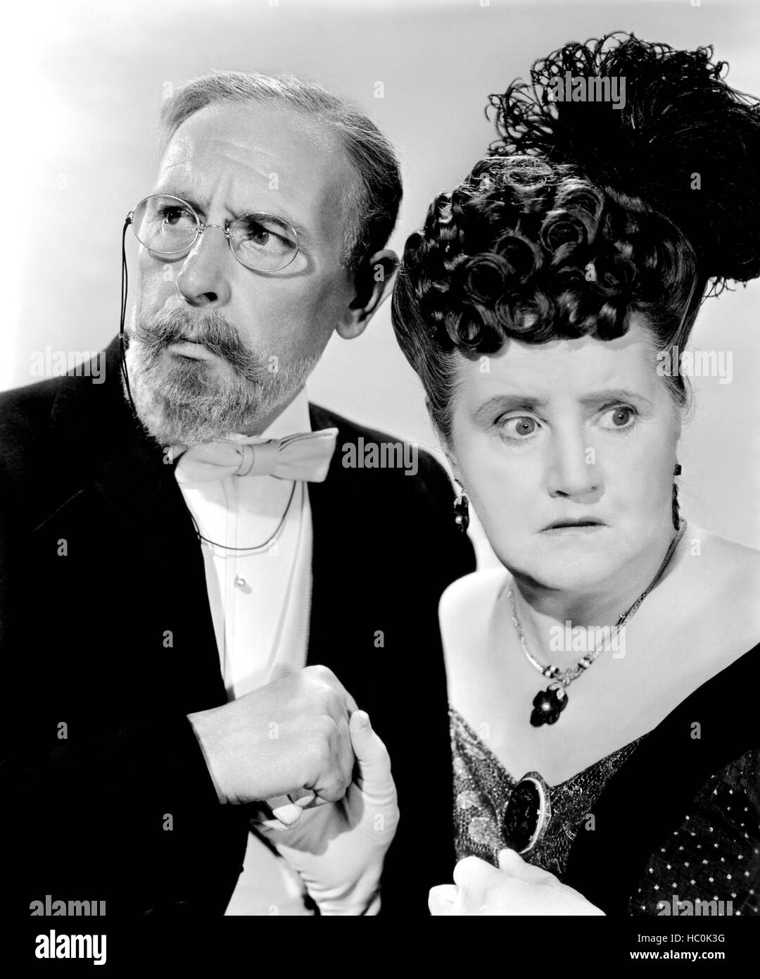 THE LODGER, from left, Cedric Hardwicke, Sara Allgood, 1944, ©20th ...