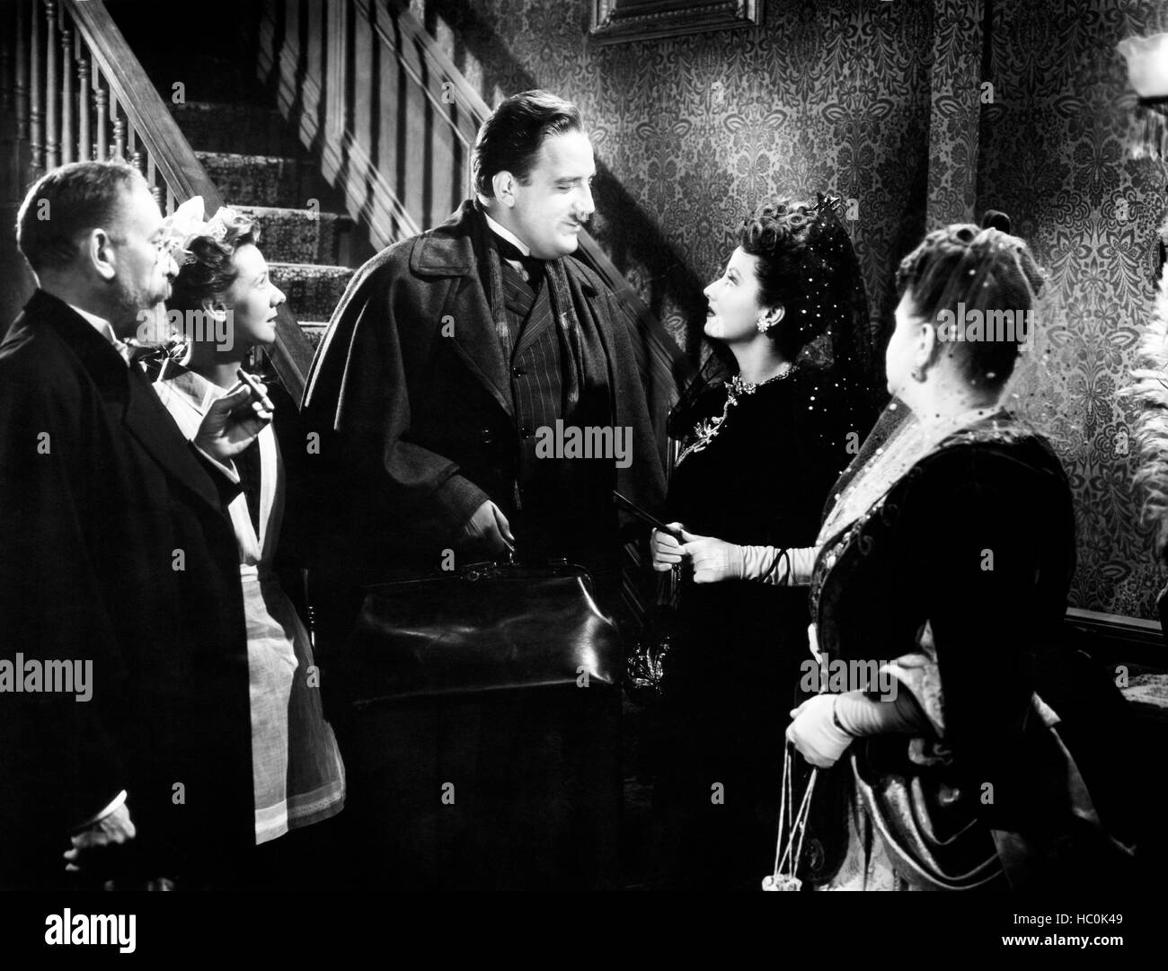 THE LODGER, from left: Cedric Hardwicke, Queenie Leonard, Laird Cregar ...