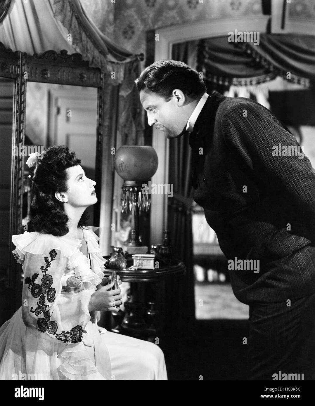 THE LODGER, from left: Merle Oberon, Laird Cregar, 1944. ©20th Century ...