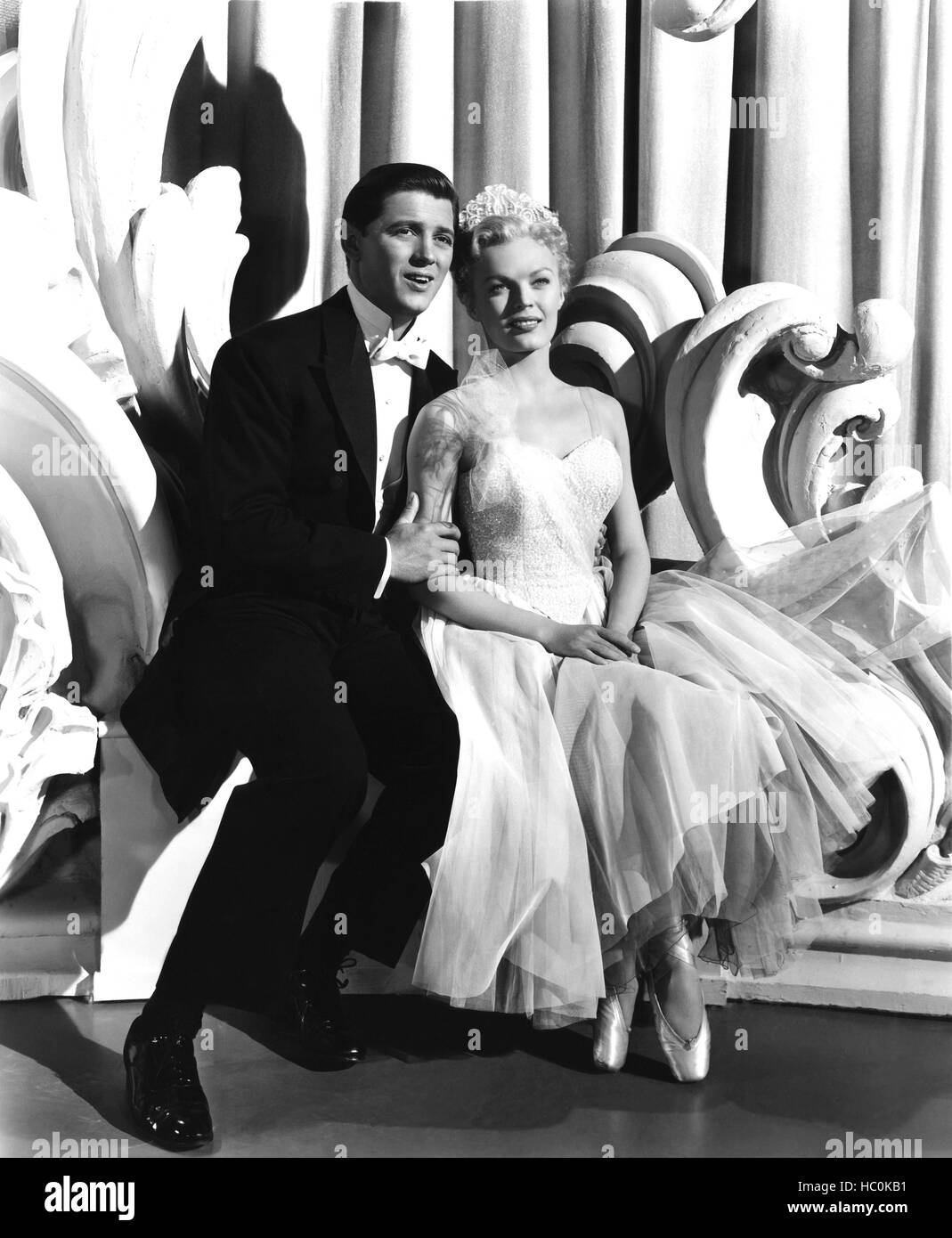 LOOK FOR THE SILVER LINING, Gordon MacRae, June Haver, 1949 Stock Photo ...
