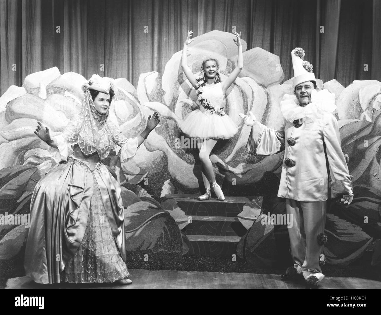 LOOK FOR THE SILVER LINING, from left, Rosemary DeCamp, June Haver ...