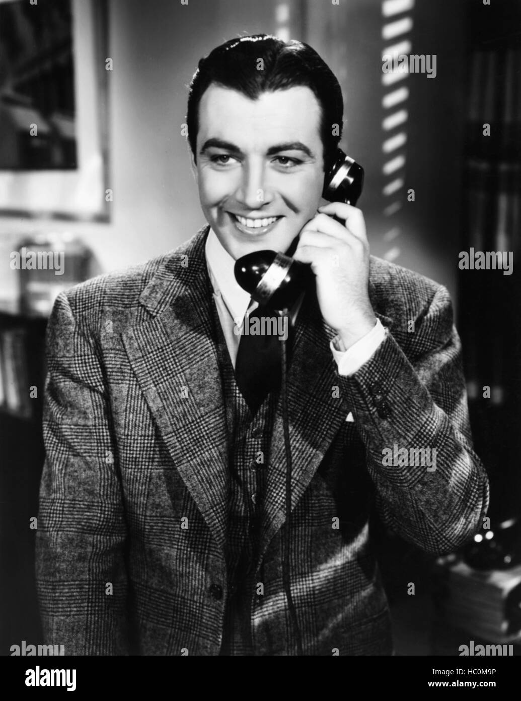LUCKY NIGHT, Robert Taylor, 1939 Stock Photo - Alamy