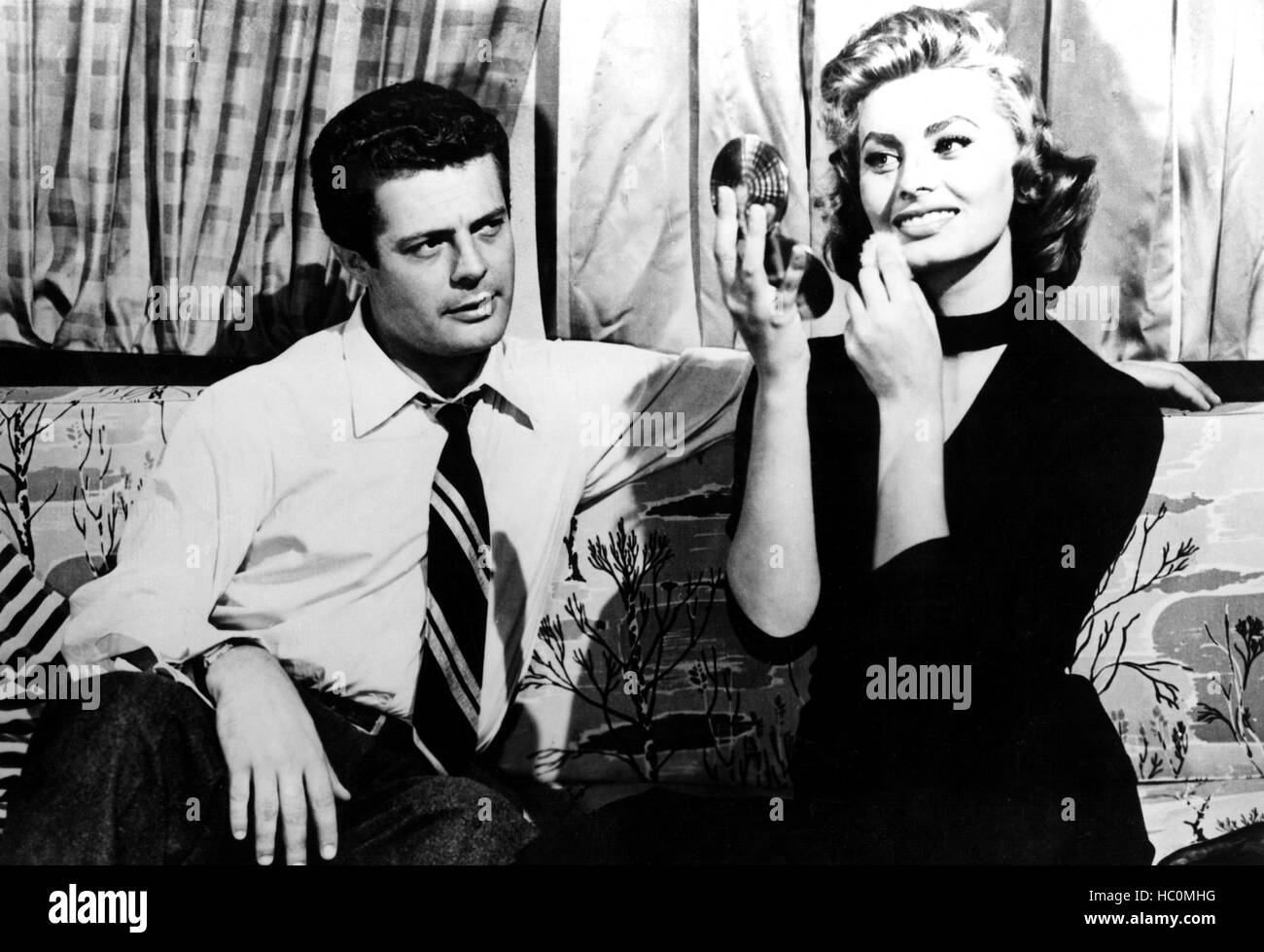 LUCKY TO BE A WOMAN, Marcello Mastroianni, Sophia Loren, 1956 Stock ...