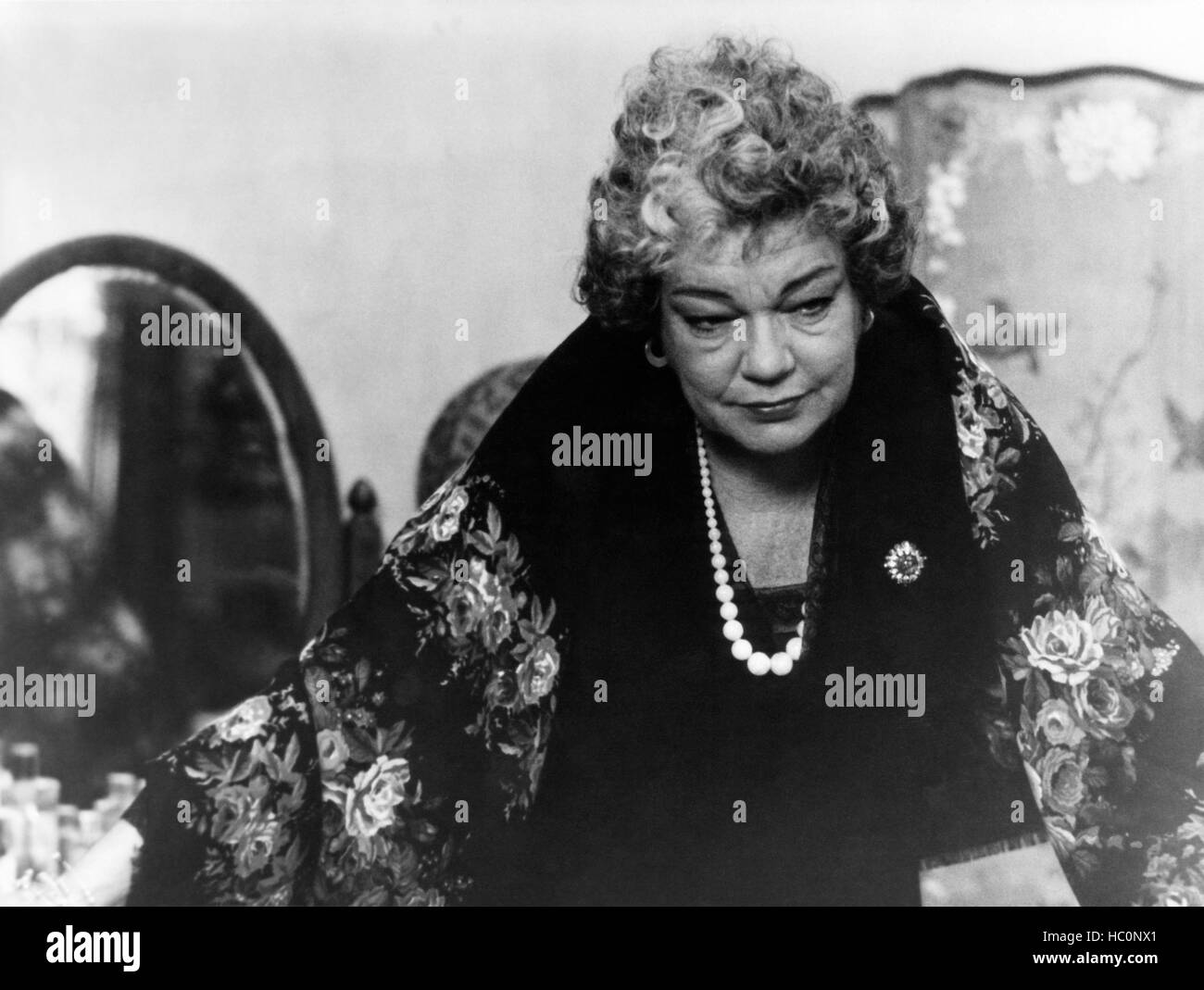MADAME ROSA, (aka LA VIE DEVANT SOI), Simone Signoret, 1977, (c ...