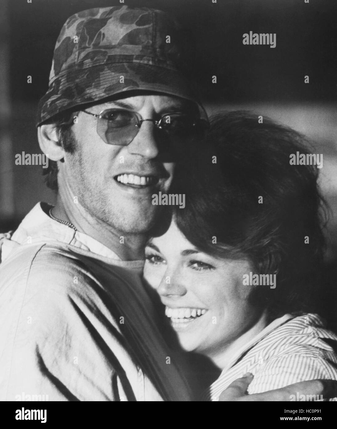 MASH, (aka M*A*S*H), from left: Donald Sutherland, Jo Ann Pflug, 1970 ...