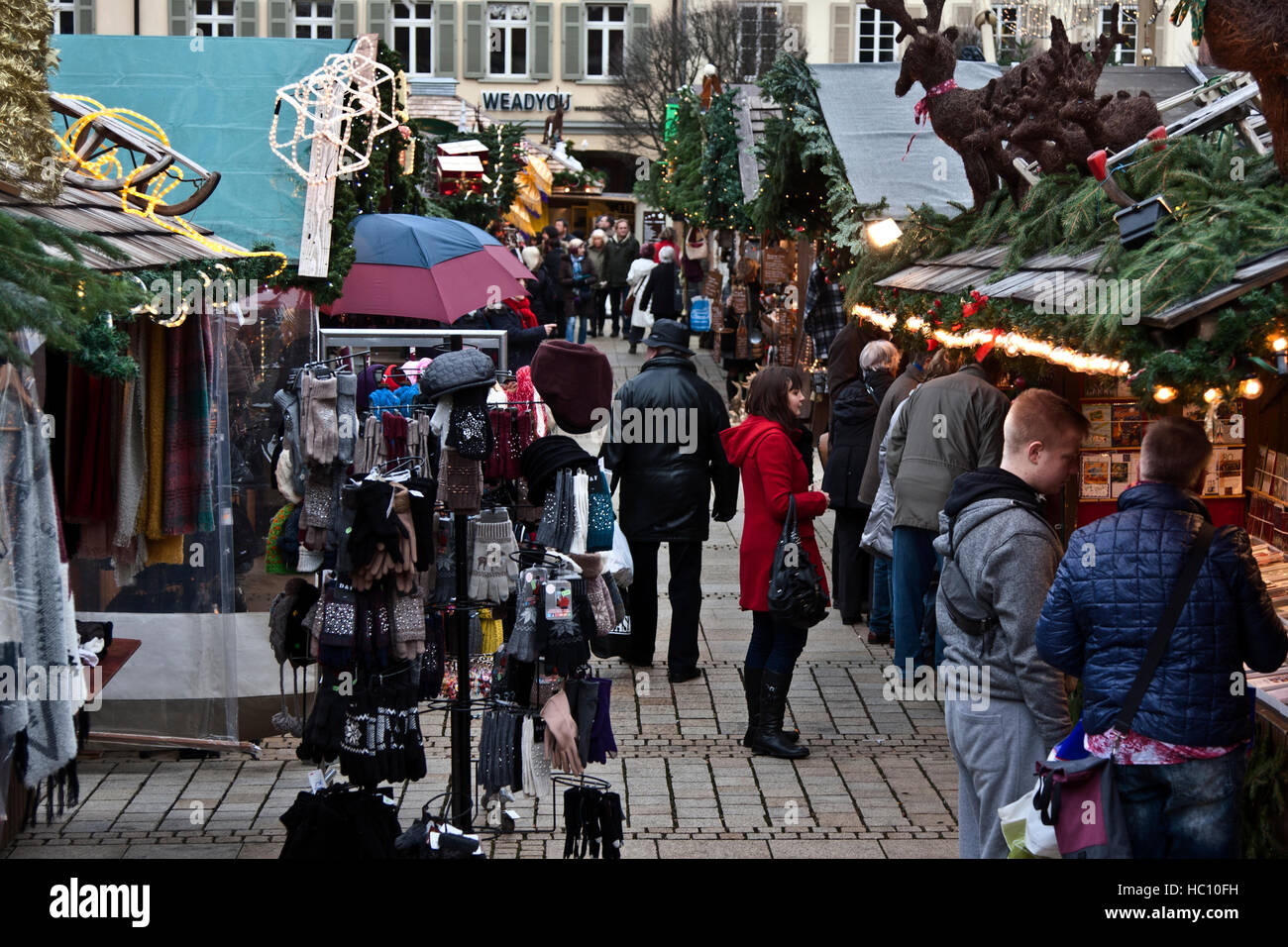 Christmas craft market at Ludwigsberg, Germany, shoppers at craftsmen's ...