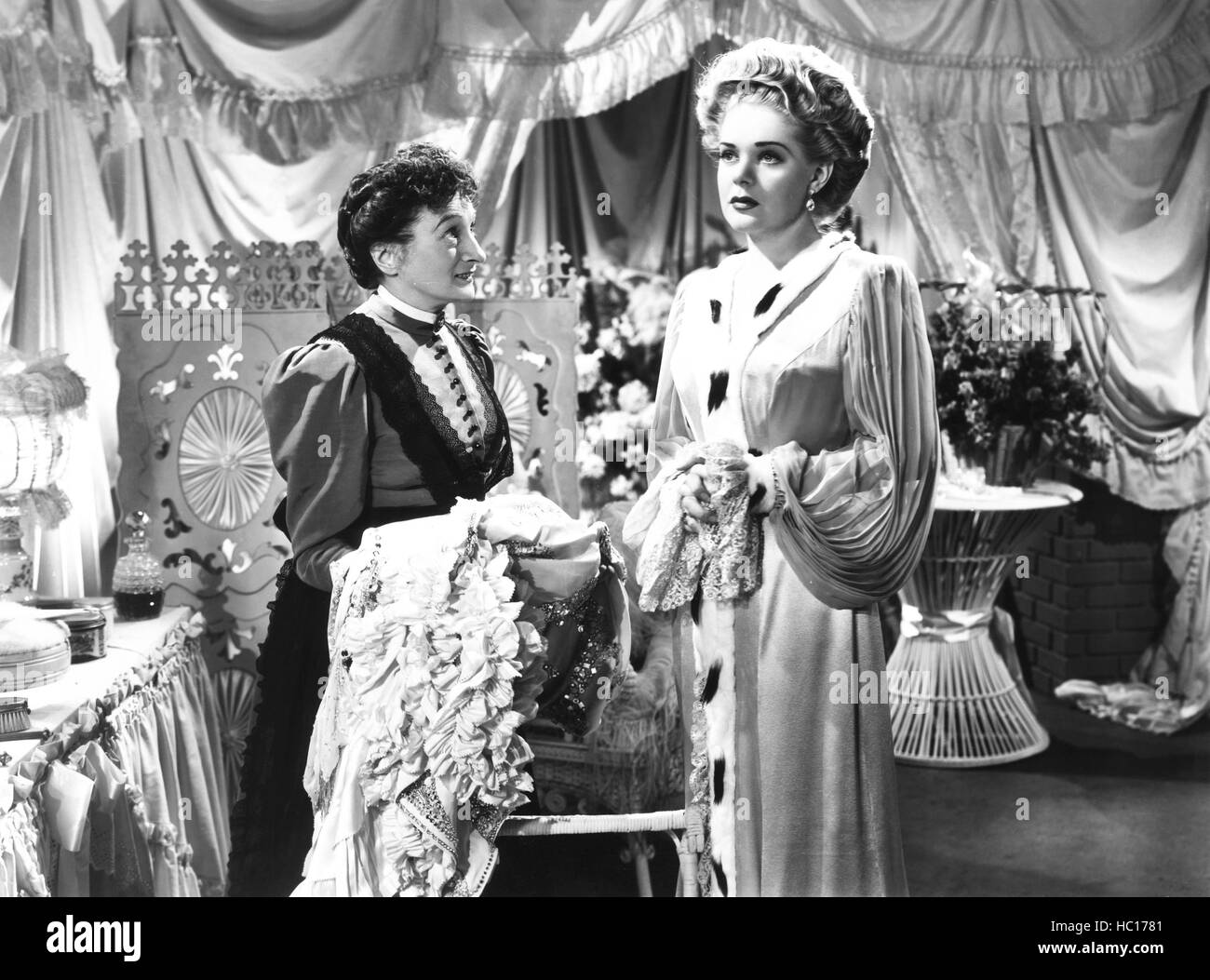 LILLIAN RUSSELL, from left: Una O'Connor, Alice Faye, 1940, TM ...