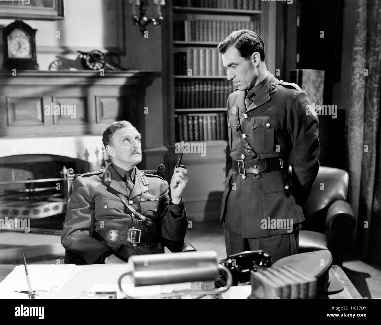 LISBON STORY, from left, Harry Welchman, David Farrar, 1946 Stock Photo ... LISBON STORY, from left, Harry Welchman, David Farrar, 1946 Stock Photo ...