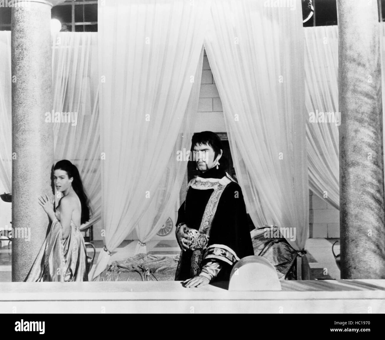 THE LOVES OF SALAMMBO, (aka SALAMBO), from left, Jeanne Valerie, Edmund ...