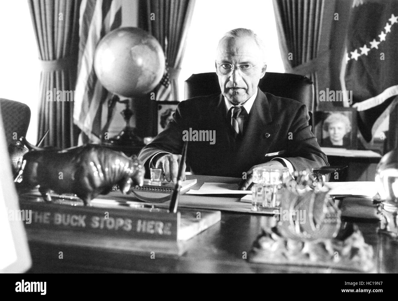 MacARTHUR, Ed Flanders, as Harry S Truman, 1977 Stock Photo - Alamy