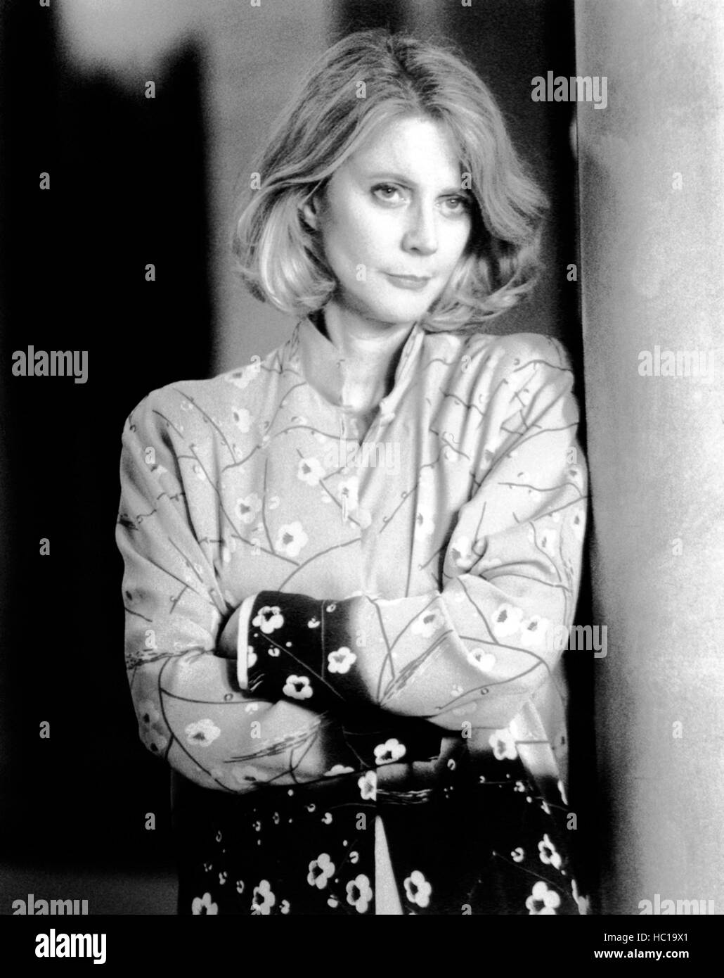 MAD CITY, Blythe Danner, 1997, ©Warner Bros./courtesy Everett ...