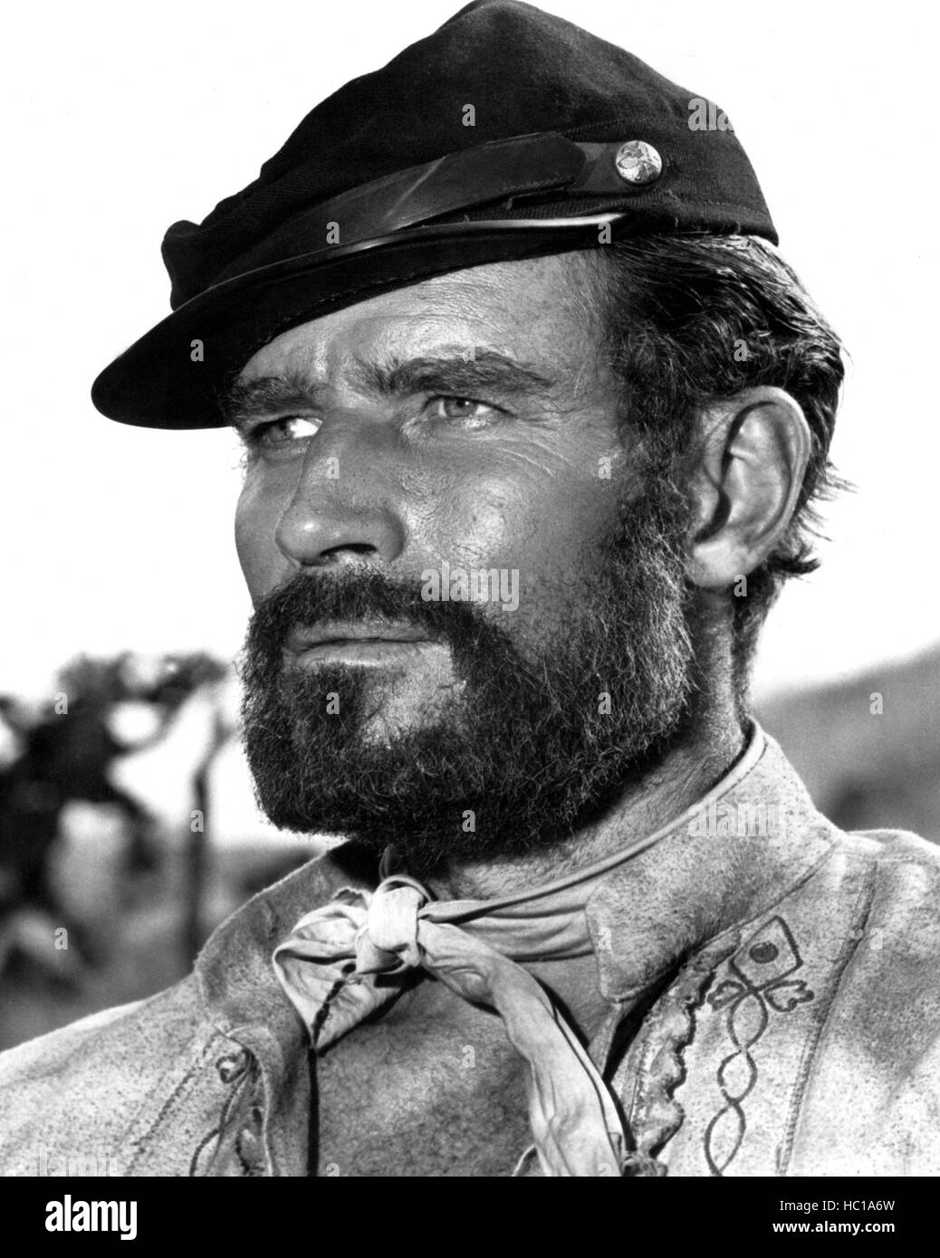 MAJOR DUNDEE, Charlton Heston, 1965 Stock Photo - Alamy