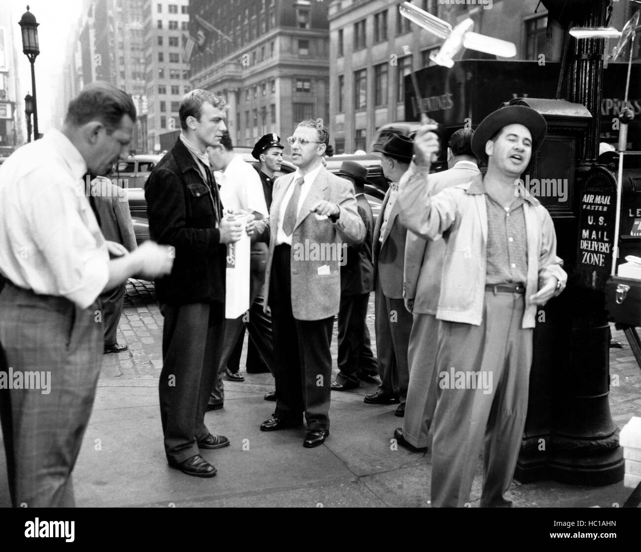 THE MARRYING KIND, center from left: Aldo Ray, director George Cukor ...