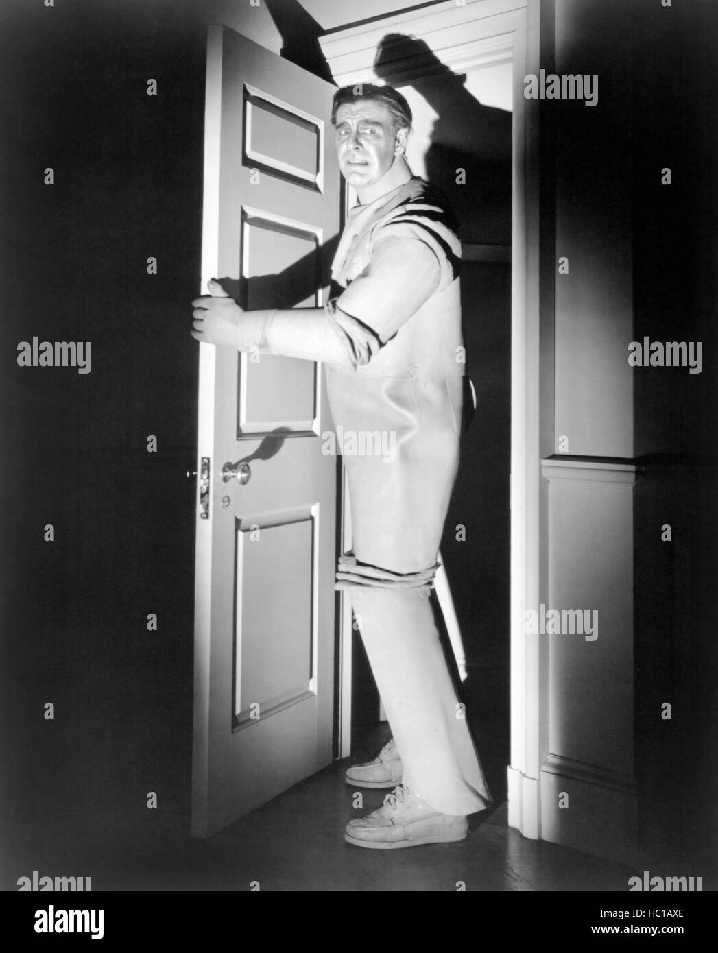 MAN MADE MONSTER, Lon Chaney Jr., 1941 Stock Photo - Alamy