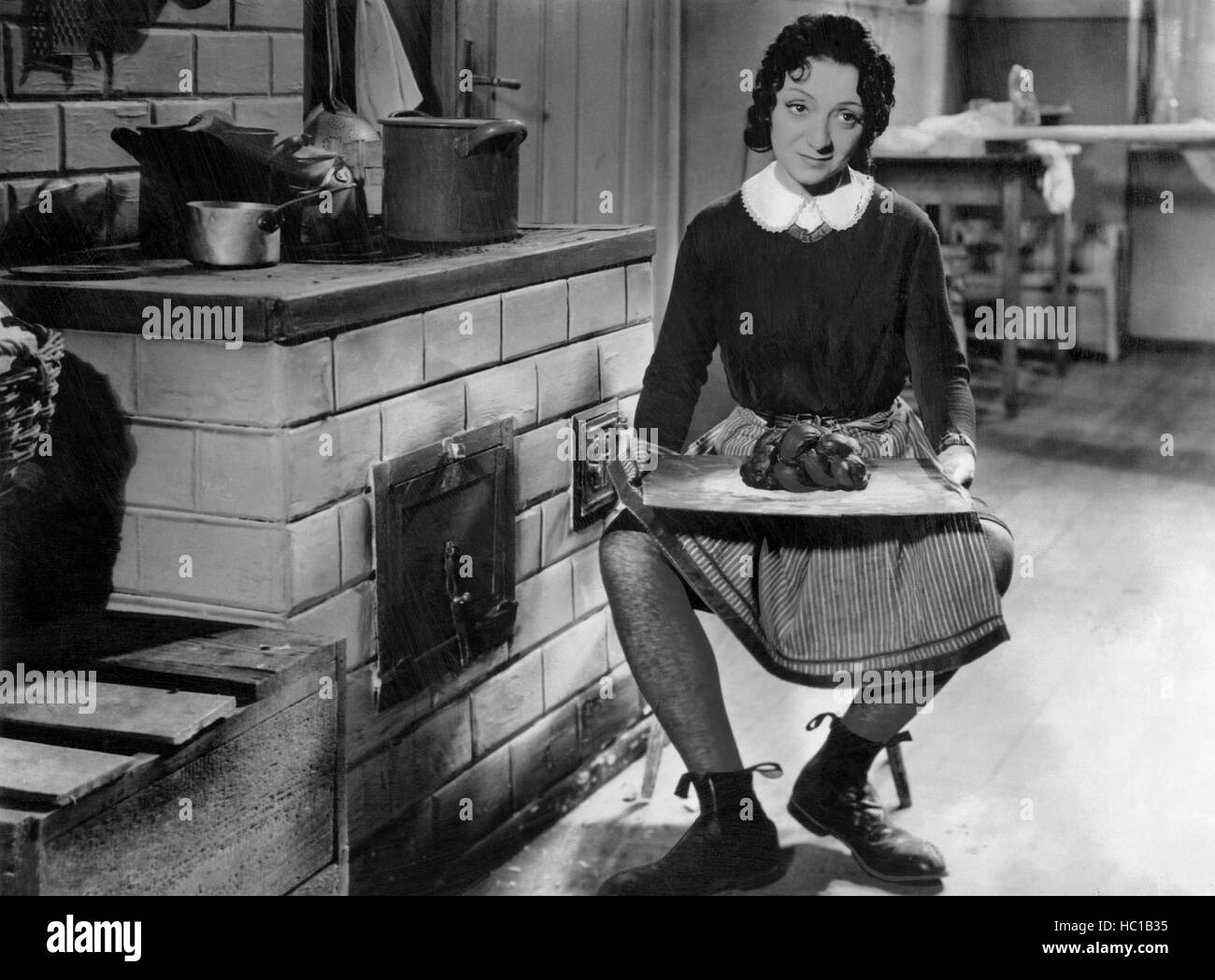 MAMELE, Molly Picon, 1938 Stock Photo - Alamy