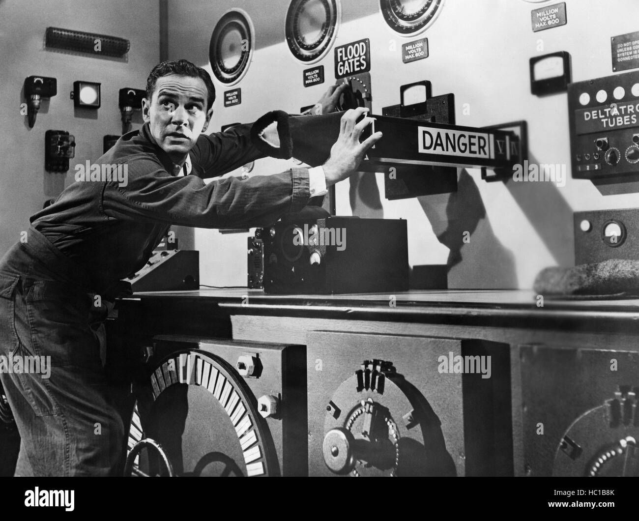 THE MAGNETIC MONSTER, Richard Carlson, 1953 Stock Photo - Alamy