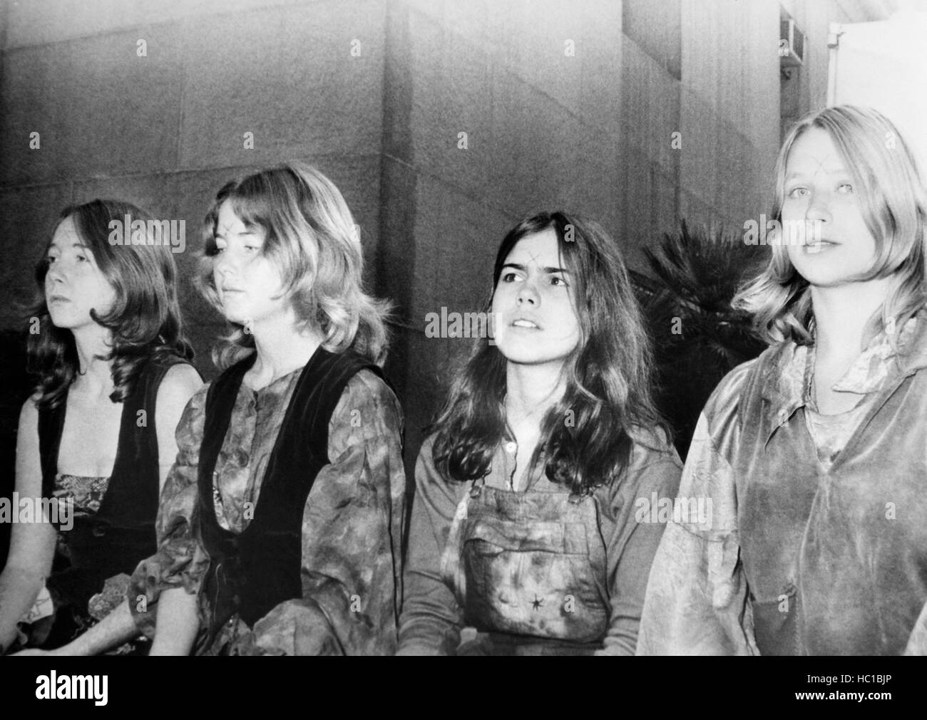 MANSON, Lynette 'Squeaky' Fromme, left, 1973 Stock Photo - Alamy