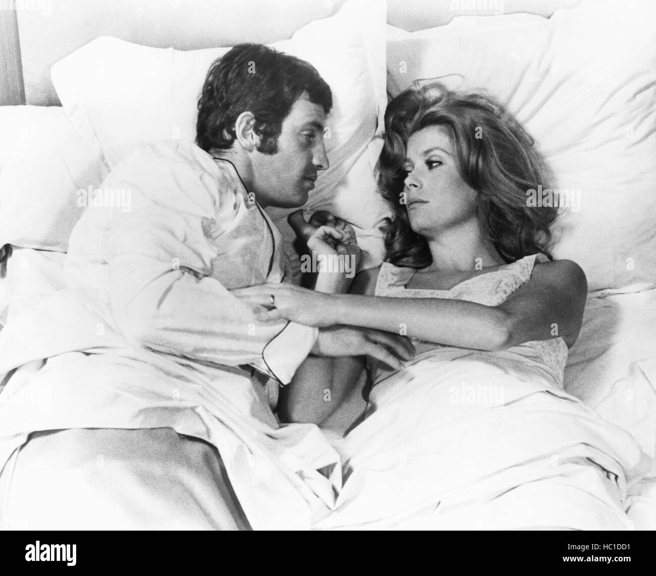 MISSISSIPPI MERMAID, (aka LA SIRENE DU MISSISSIPPI), Jean-Paul Belmondo ...