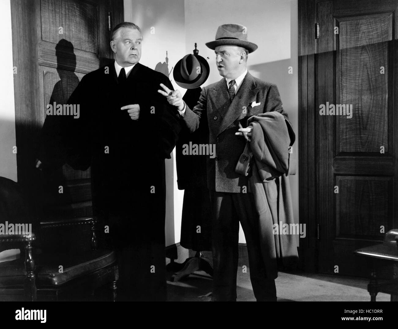 MIRACLE ON 34th STREET, from left, Gene Lockhart, William Frawley, 1947 ...