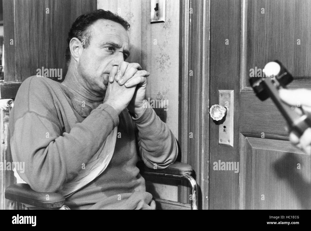 MISERY, James Caan, 1990. ©Columbia/courtesy Everett Collection Stock ...