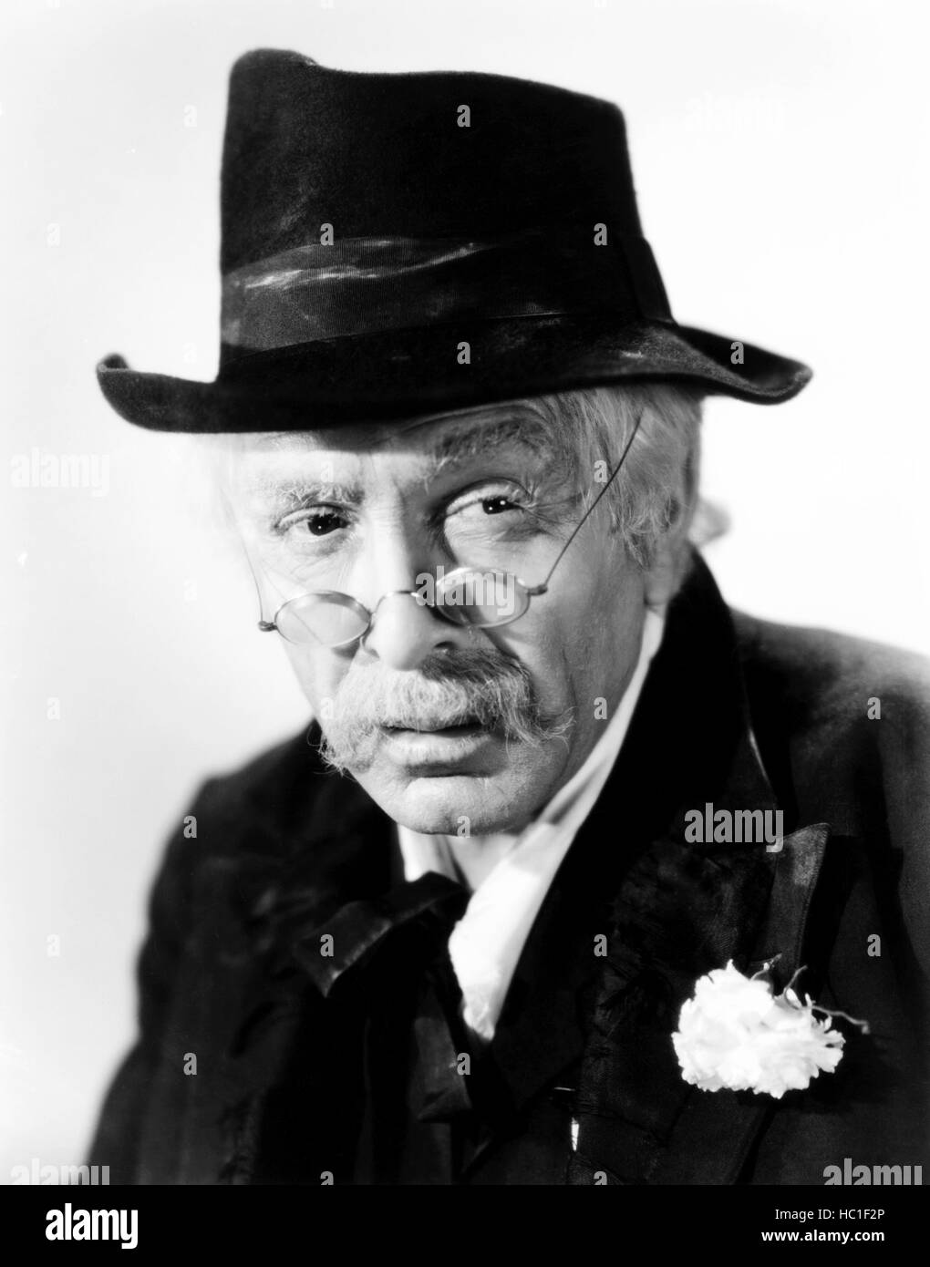 MR. DYNAMITE, J. Carrol Naish, 1941 Stock Photo - Alamy